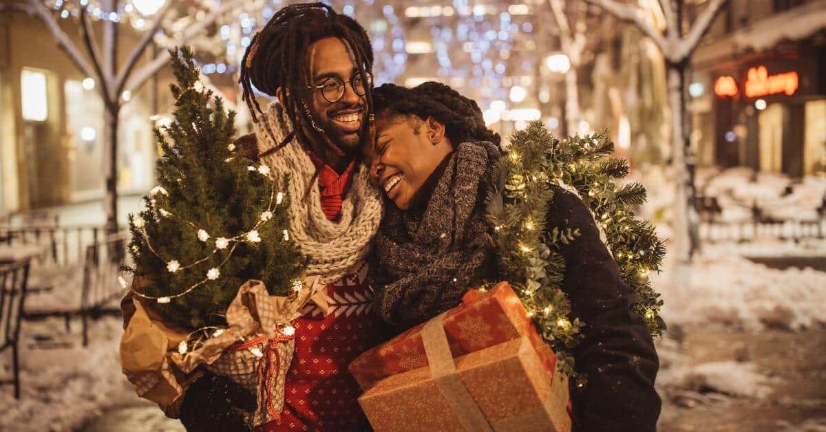 17 Romantic and Magical Christmas Date Ideas for Couples